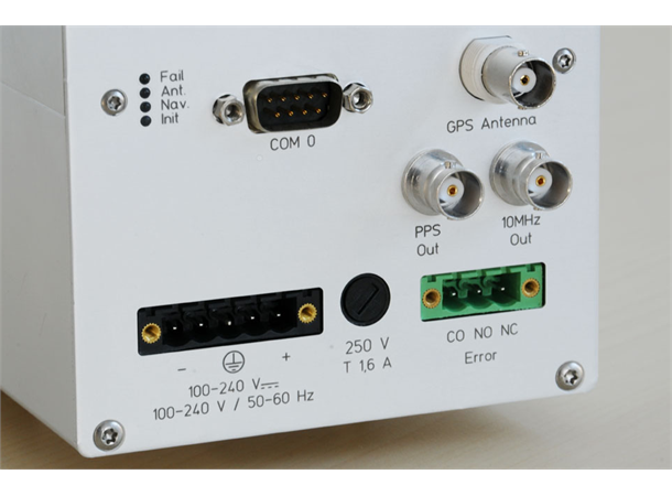 Meinberg LANTIME M400/PZF/DC Inkl. DCF77 antenne og 10m RG58 kabel ...